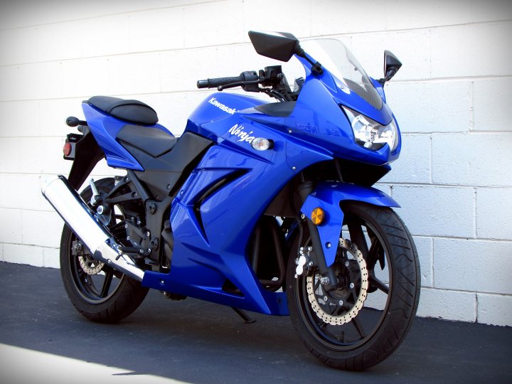 Amazing 2009 Kawasaki Ex250 Ninja Photos