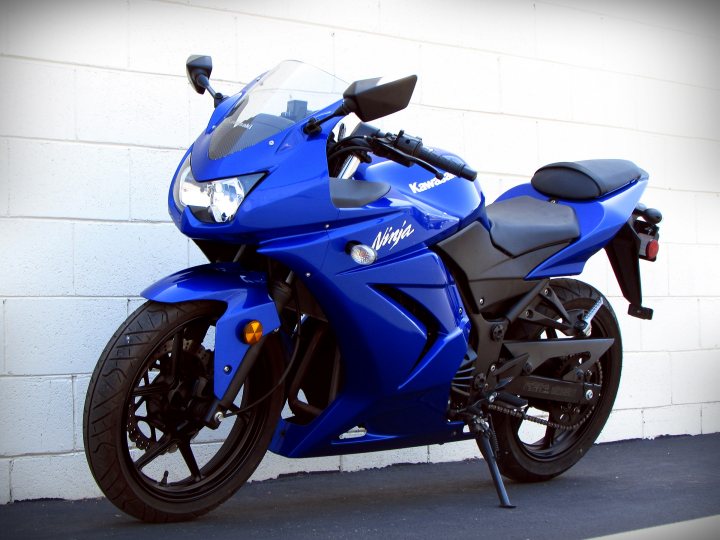 Amazing 2009 Kawasaki Ex250 Ninja Photos