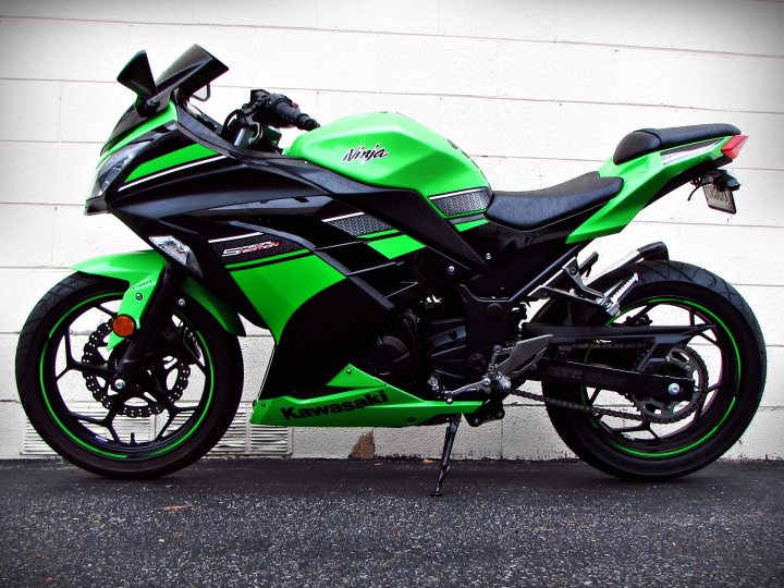 2014 Kawasaki Ninja 300 SE ABS For Sale • J&M Motorsports